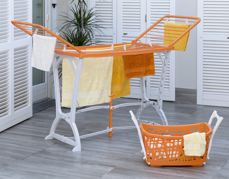 STAND UP LAUNDRY BASKET WITH LEGS, Laundry | BamaGroup